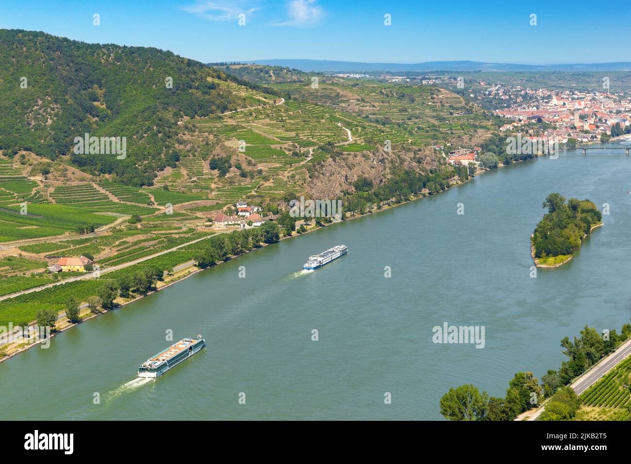 Cruise ship in donau hi-res stock photography and images - Alamy