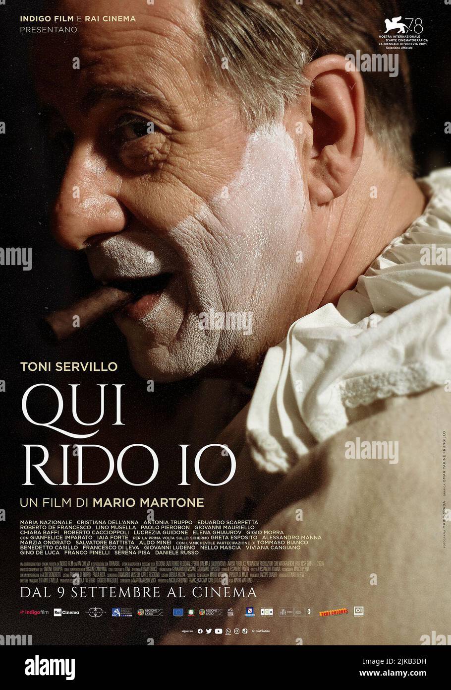 TONI SERVILLO in THE KING OF LAUGHTER (2021) -Original title: QUI RIDO ...