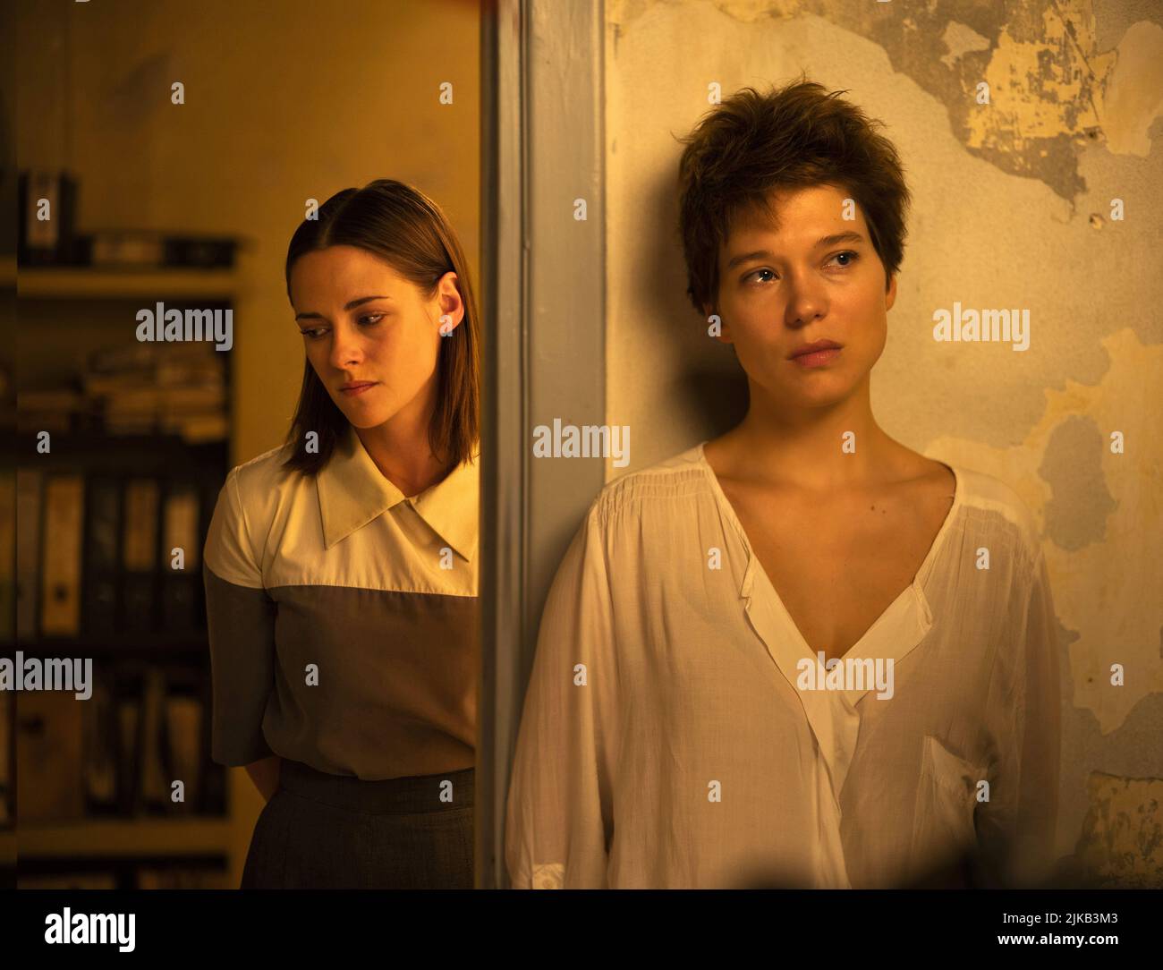KRISTEN STEWART and LEA SEYDOUX in CRIMES OF THE FUTURE (2022 ...