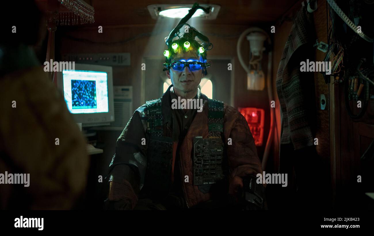 KE HUY QUAN in EVERYTHING EVERYWHERE ALL AT ONCE (2022), directed by ...