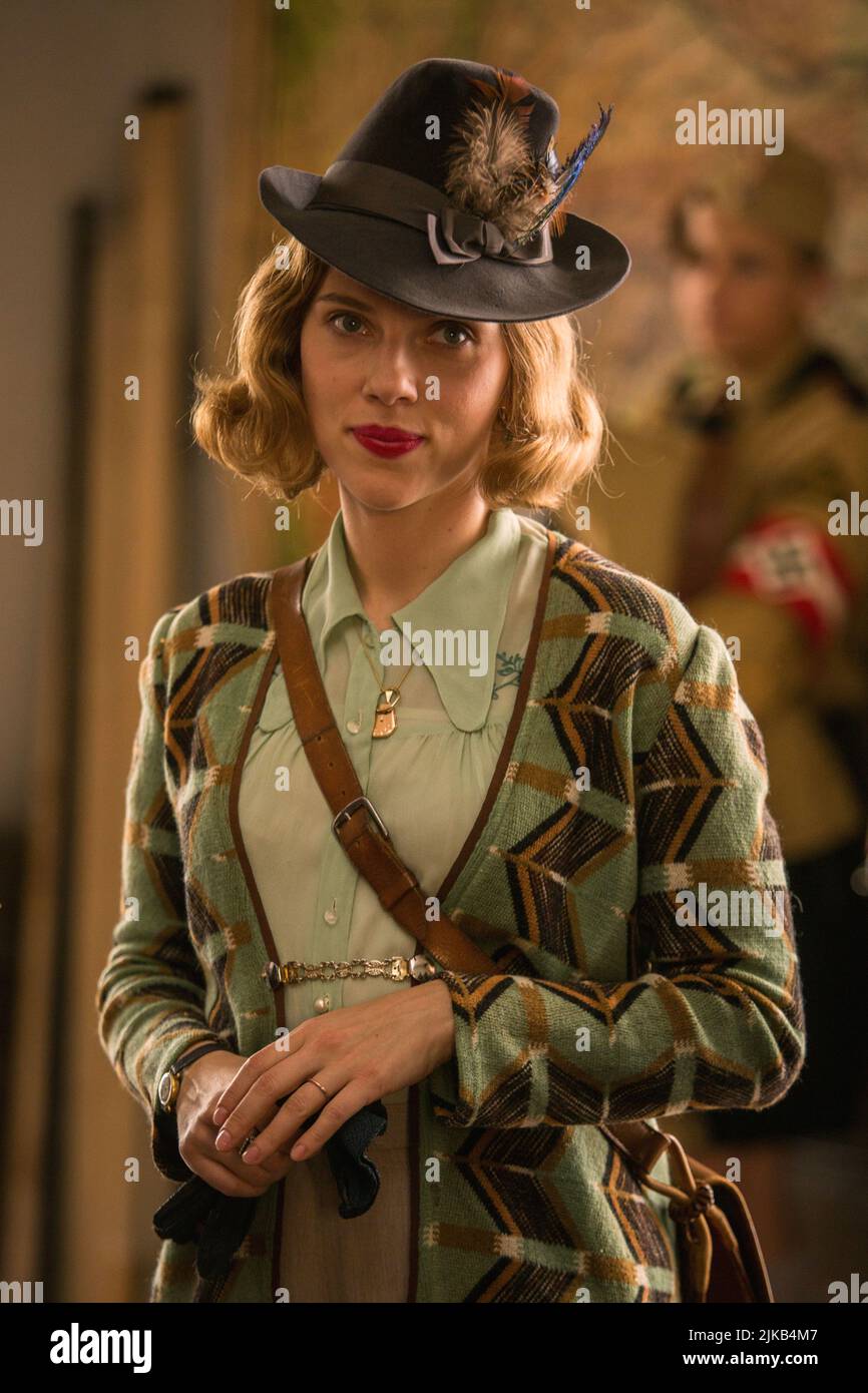 SCARLETT JOHANSSON in JOJO RABBIT (2019), directed by TAIKA WAITITI ...