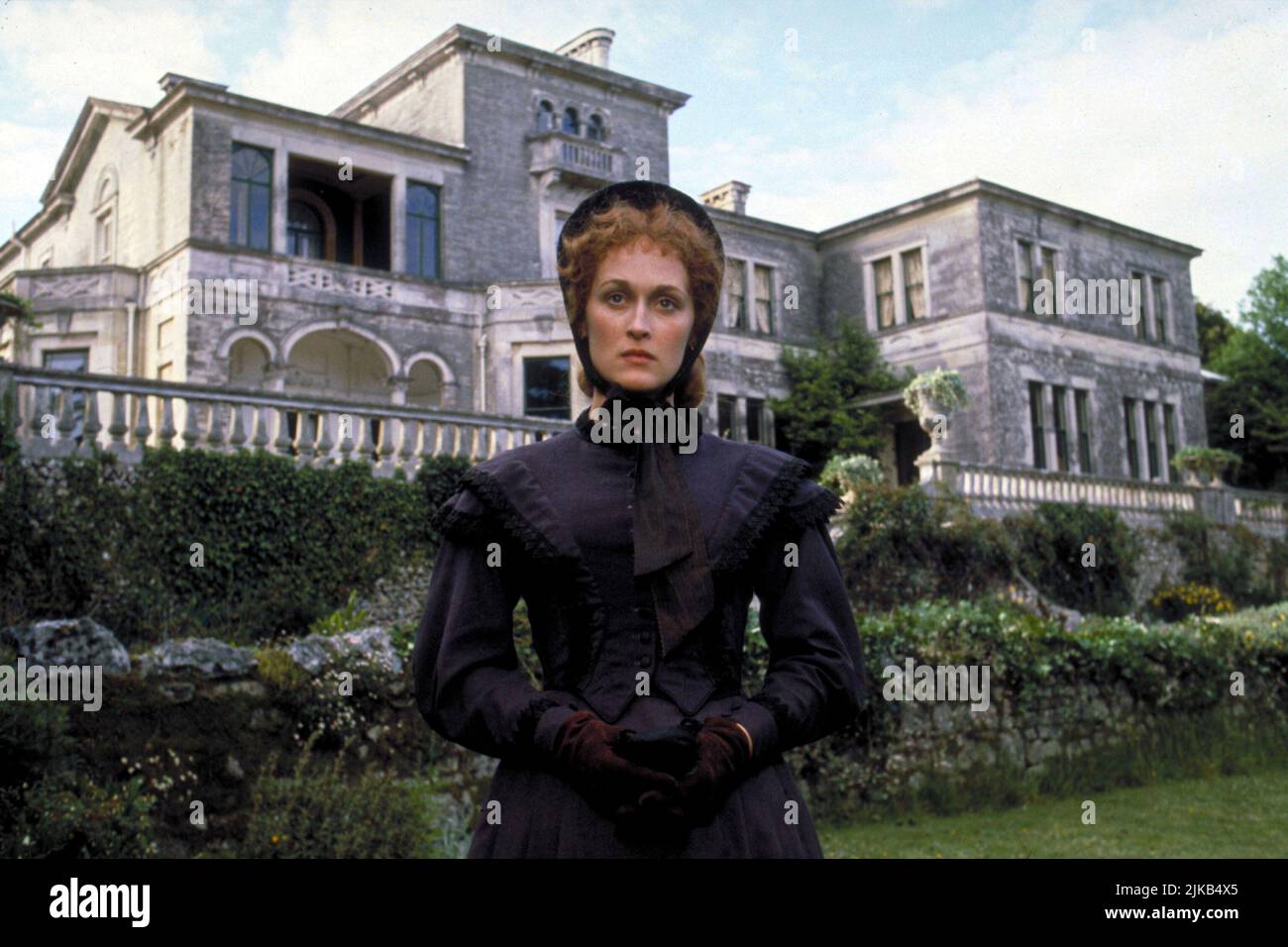 MERYL STREEP in THE FRENCH LIEUTENANT'S WOMAN (1981), directed by KAREL ...