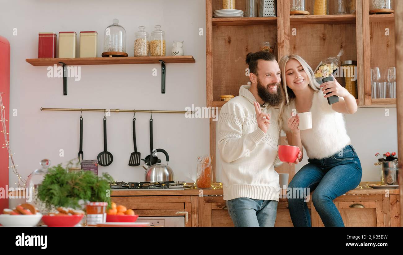 Morning and family hi-res stock photography and images - Alamy