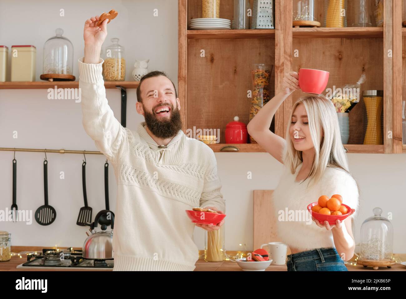 Family enjoying holidays hi-res stock photography and images - Alamy