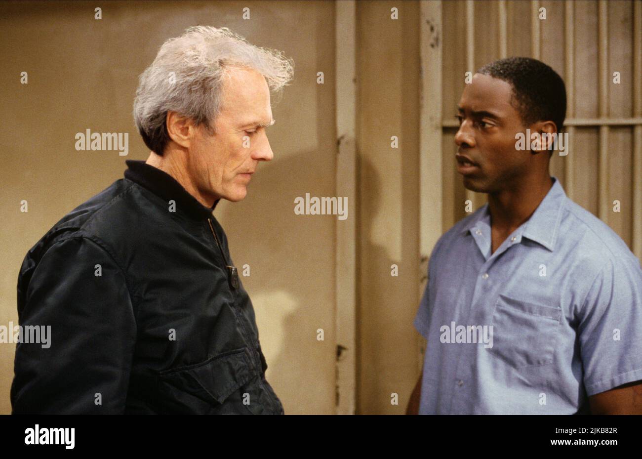 Isaiah Washington & Clint Eastwood Film True Crime (USA 1999) Characters: Frank Louis Beechum ...