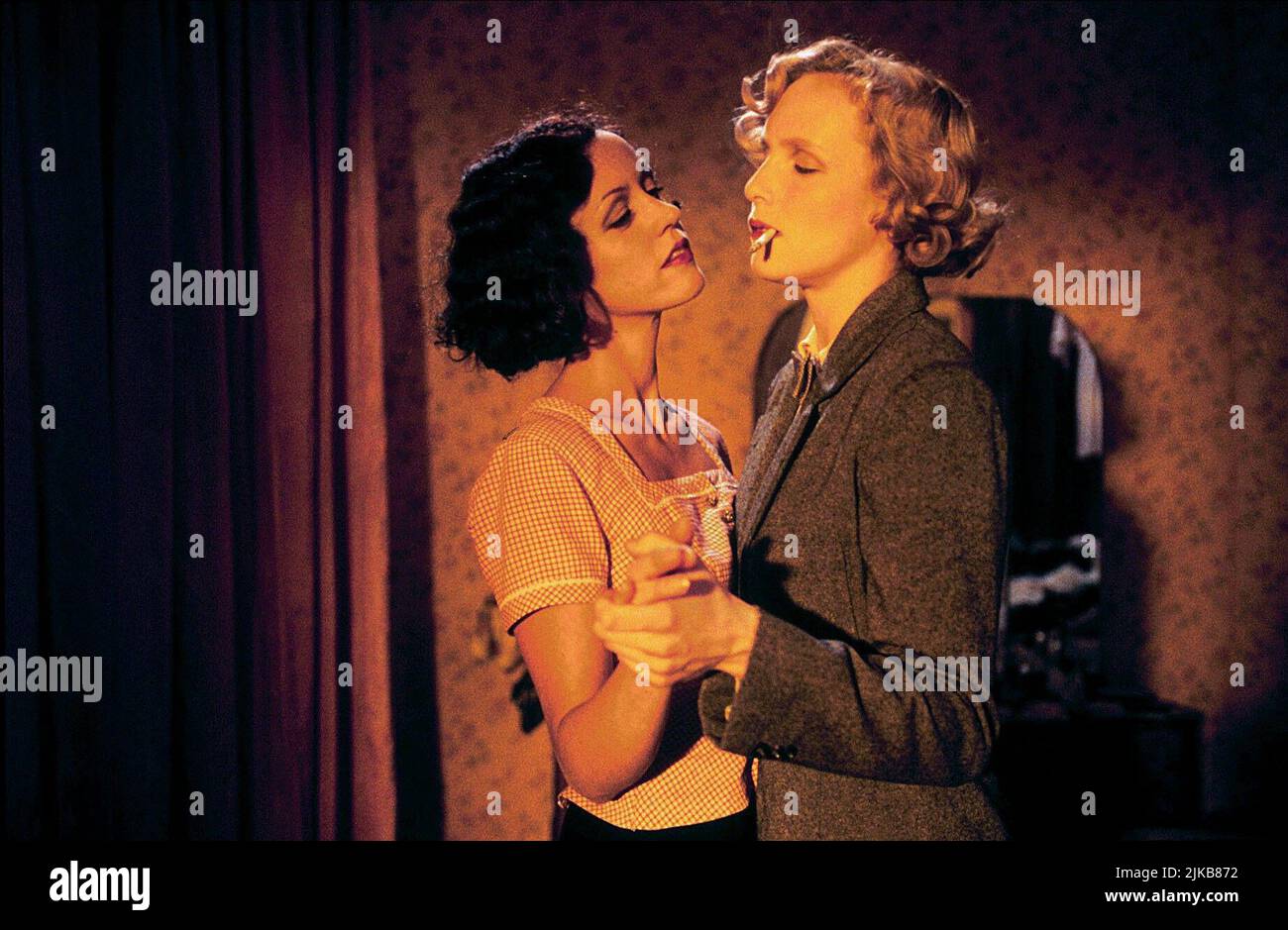 Maria Schrader & Juliane Köhler Film: Aimee & Jaguar (DE 1999 ...
