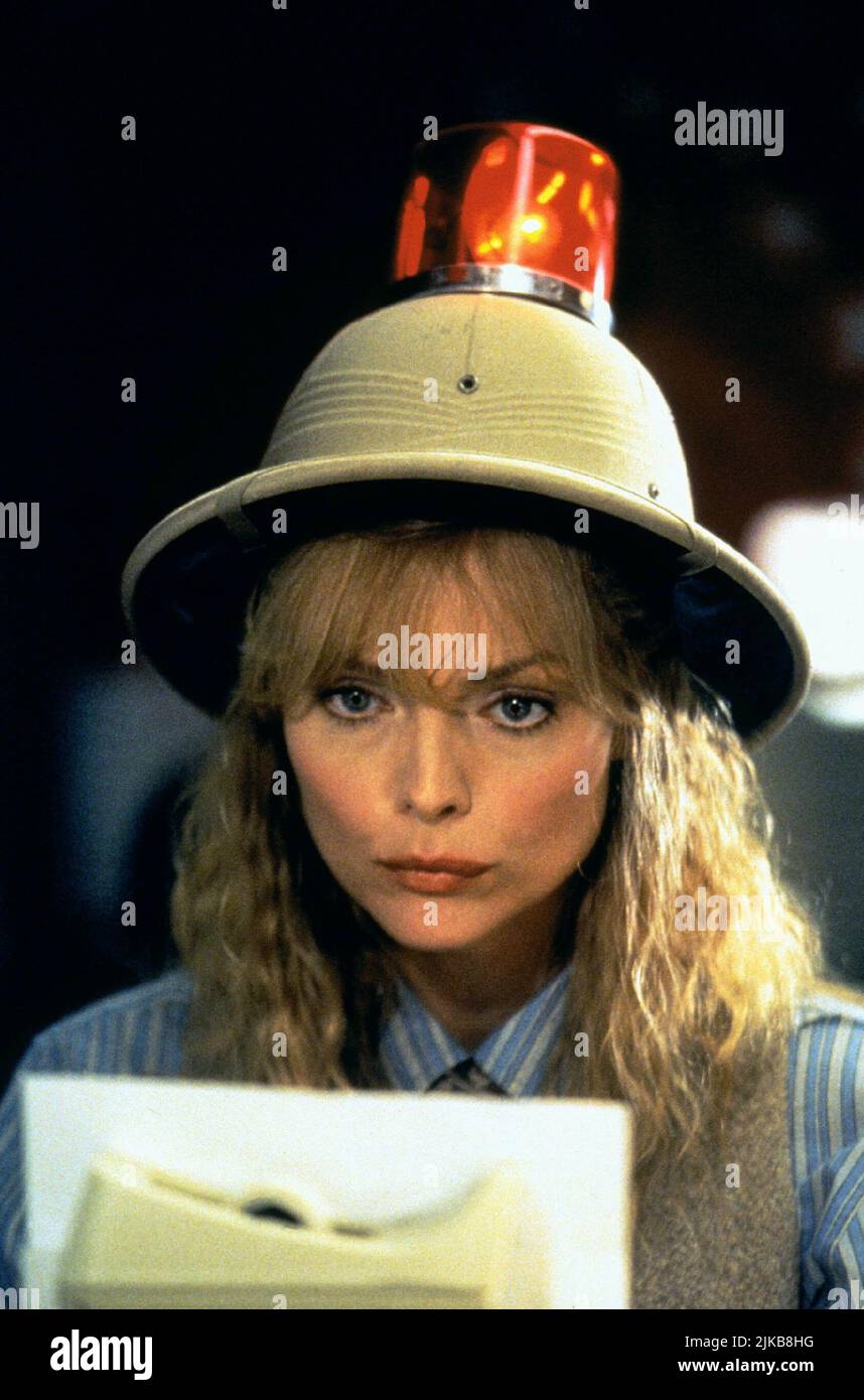 Michelle Pfeiffer Film The Story Of Us (USA 1999) Characters: Katie ...