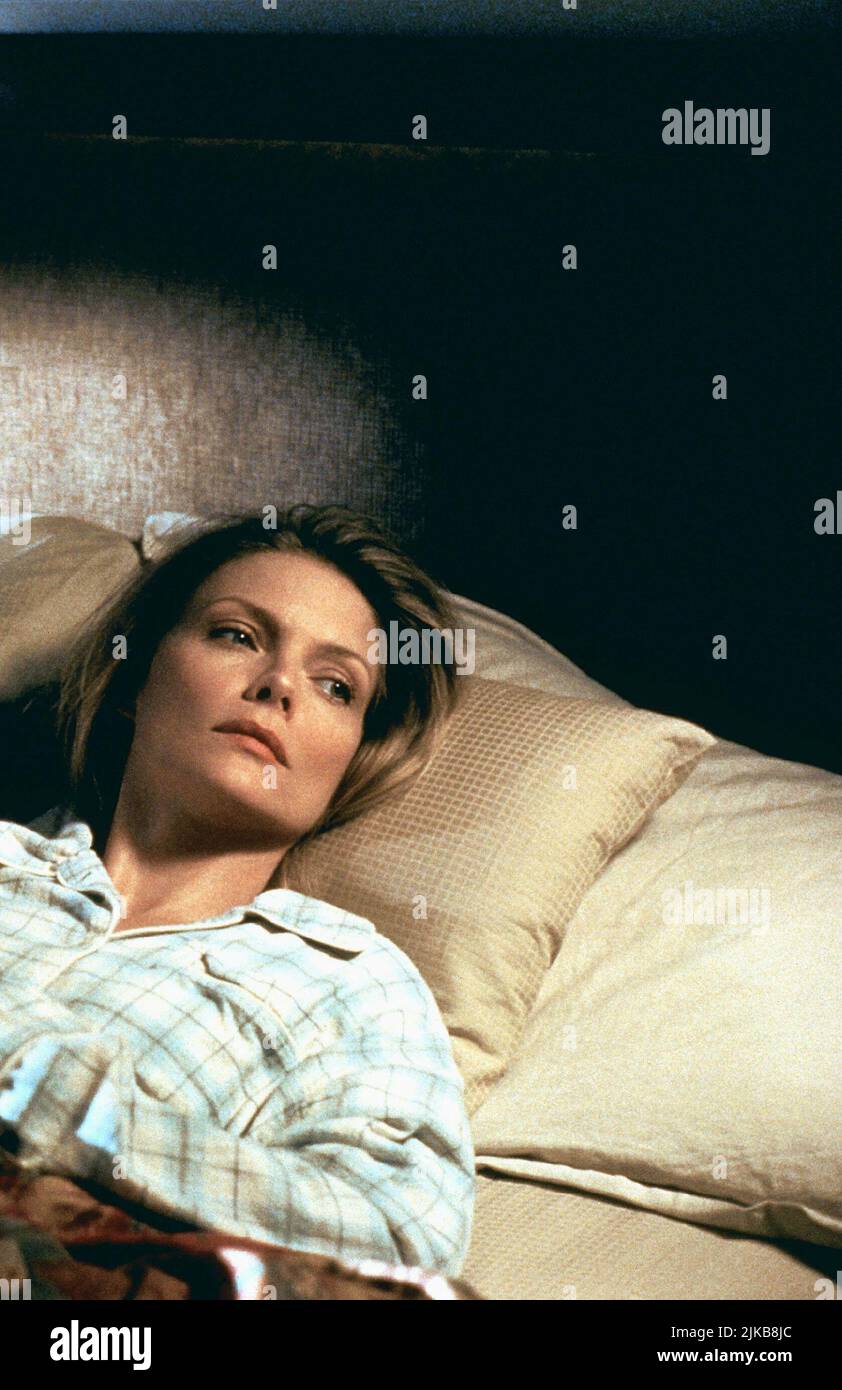 Michelle Pfeiffer Film The Story Of Us (USA 1999) Characters: Katie ...