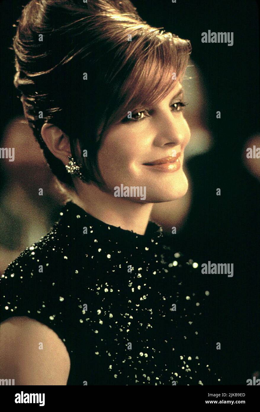 Rene Russo Film: The Thomas Crown Affair (1999) Characters: Catherine ...