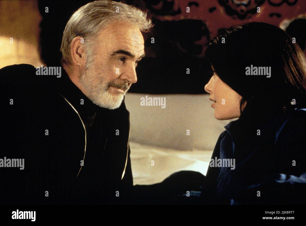 Entrapment movie stills hi-res stock photography and images - Alamy