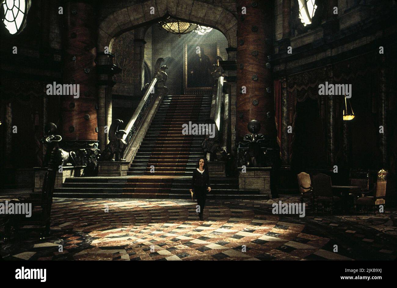 Lili Taylor Film The Haunting (1999) Characters: Eleanor 'Nell' Vance ...