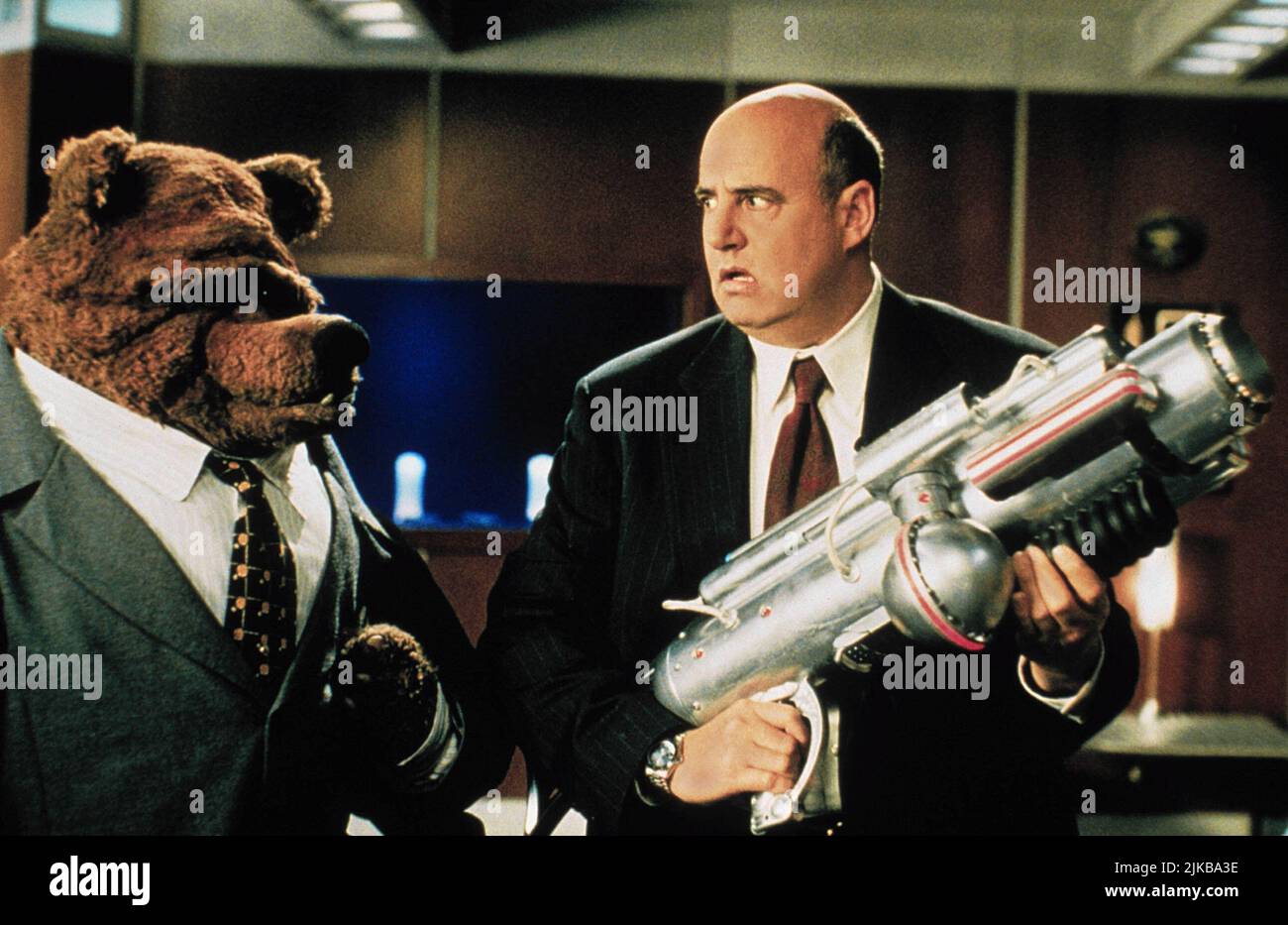 Bobo & Jeffrey Tambor Film: Muppets From Space (USA 1999) Characters ...