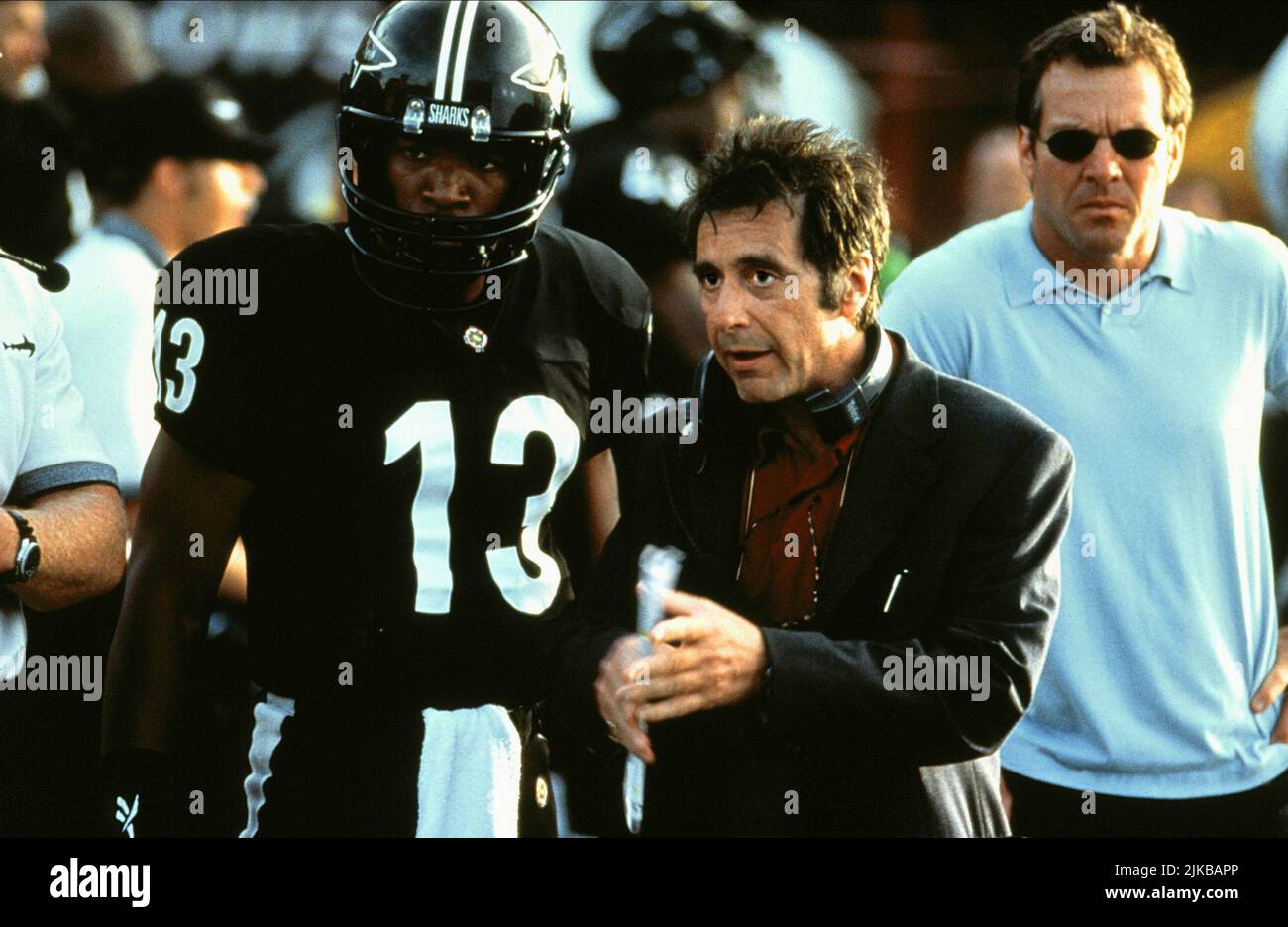 Jamie Foxx, Al Pacino & Dennis Quaid Film: Any Given Sunday (USA 1999) Characters: Willie Beamen ...