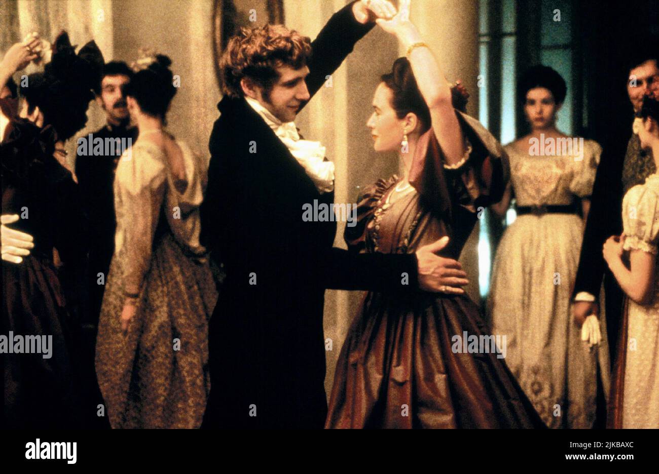 Ralph fiennes liv tyler onegin hi-res stock photography and images - Alamy