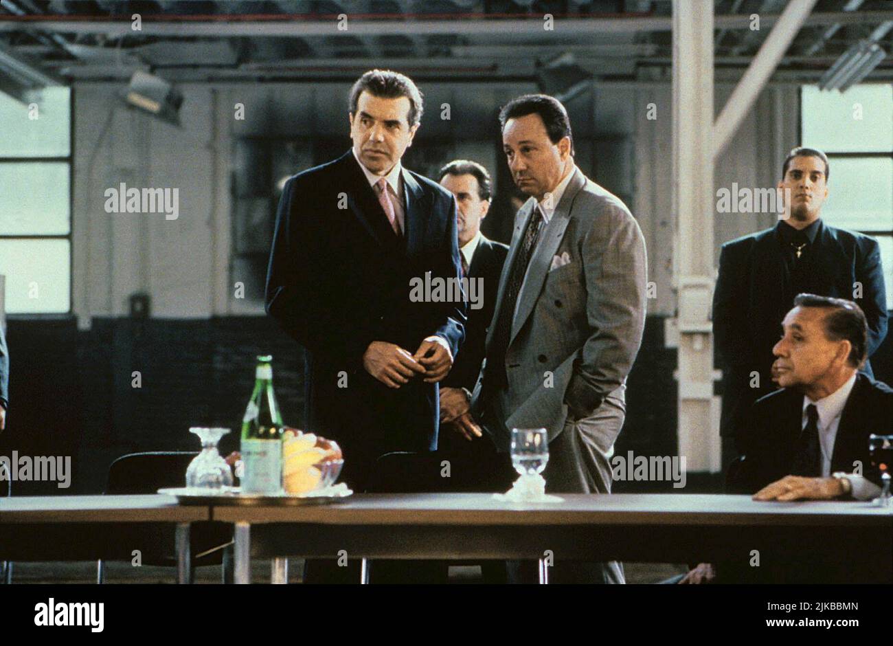 Chazz Palminteri & Tony Varrow Film Analyze This (1999) Characters ...