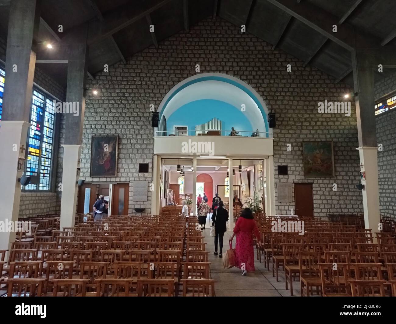 Église d'Ablon sur Seine , Val de Marne , France Stock Photo - Alamy