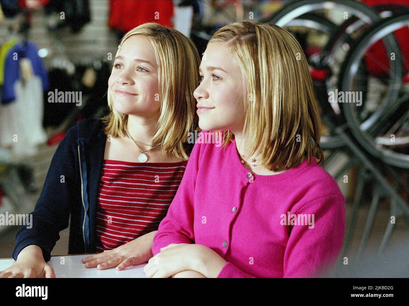Mary-Kate Olsen & Ashley Olsen Film: Switching Goals (1999) Characters ...