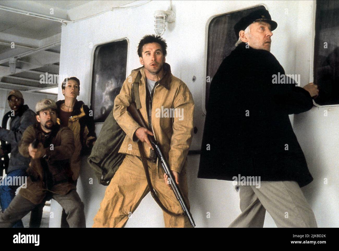 Jamie Lee Curtis, William Baldwin & Donald Sutherland Film: Virus (USA ...