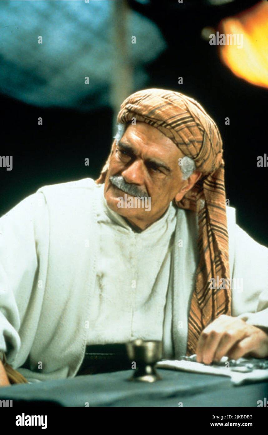 Omar Sharif Film: The 13th Warrior (USA 1999) Characters: Melchisidek ...