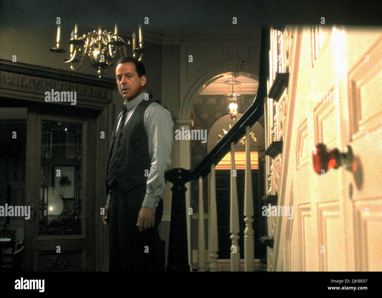 Bruce Willis Film The Sixth Sense (USA 1999) Characters: Dr. Malcolm ...