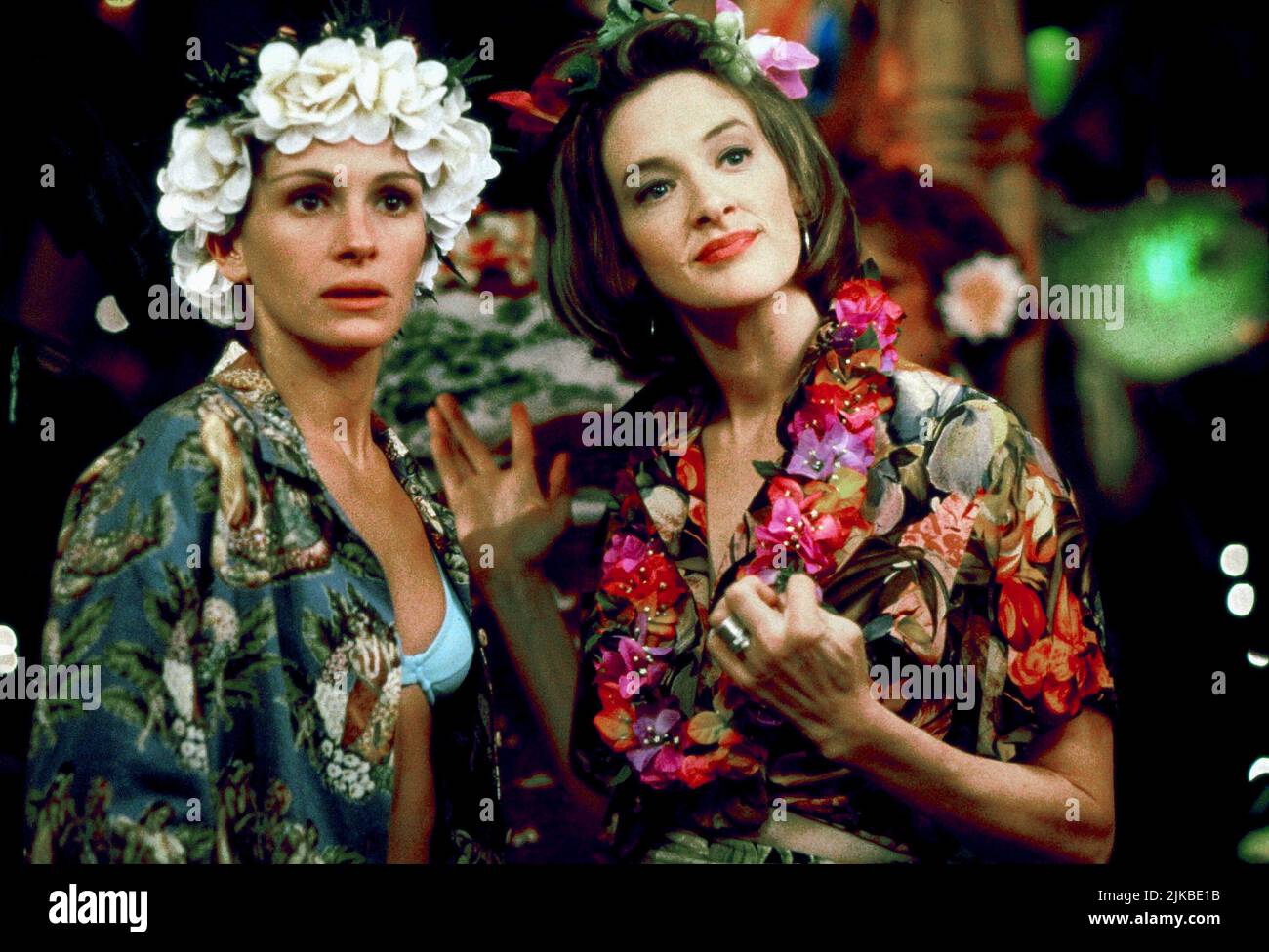 Julia Roberts & Joan Cusack Film Runaway Bride (USA 1999) Characters ...