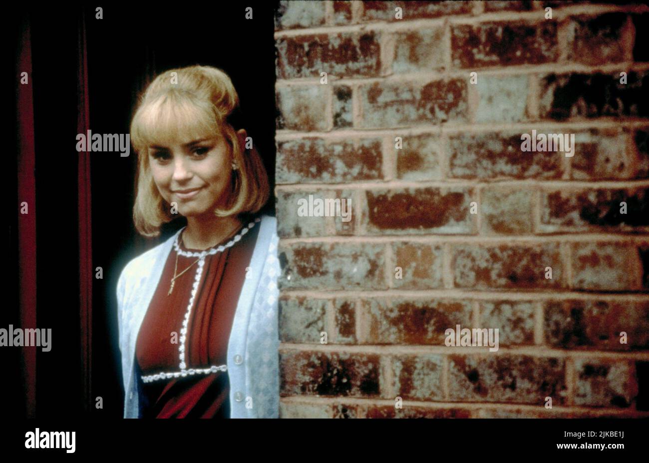 Emma Rydal Film East Is East (UK 1999) Characters: Stella Moorhouse ...