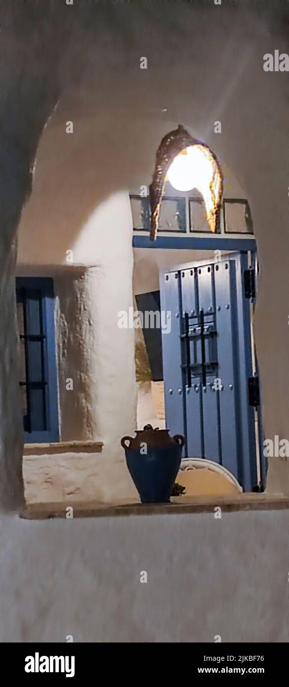 Caves corner hi-res stock photography and images - Alamy