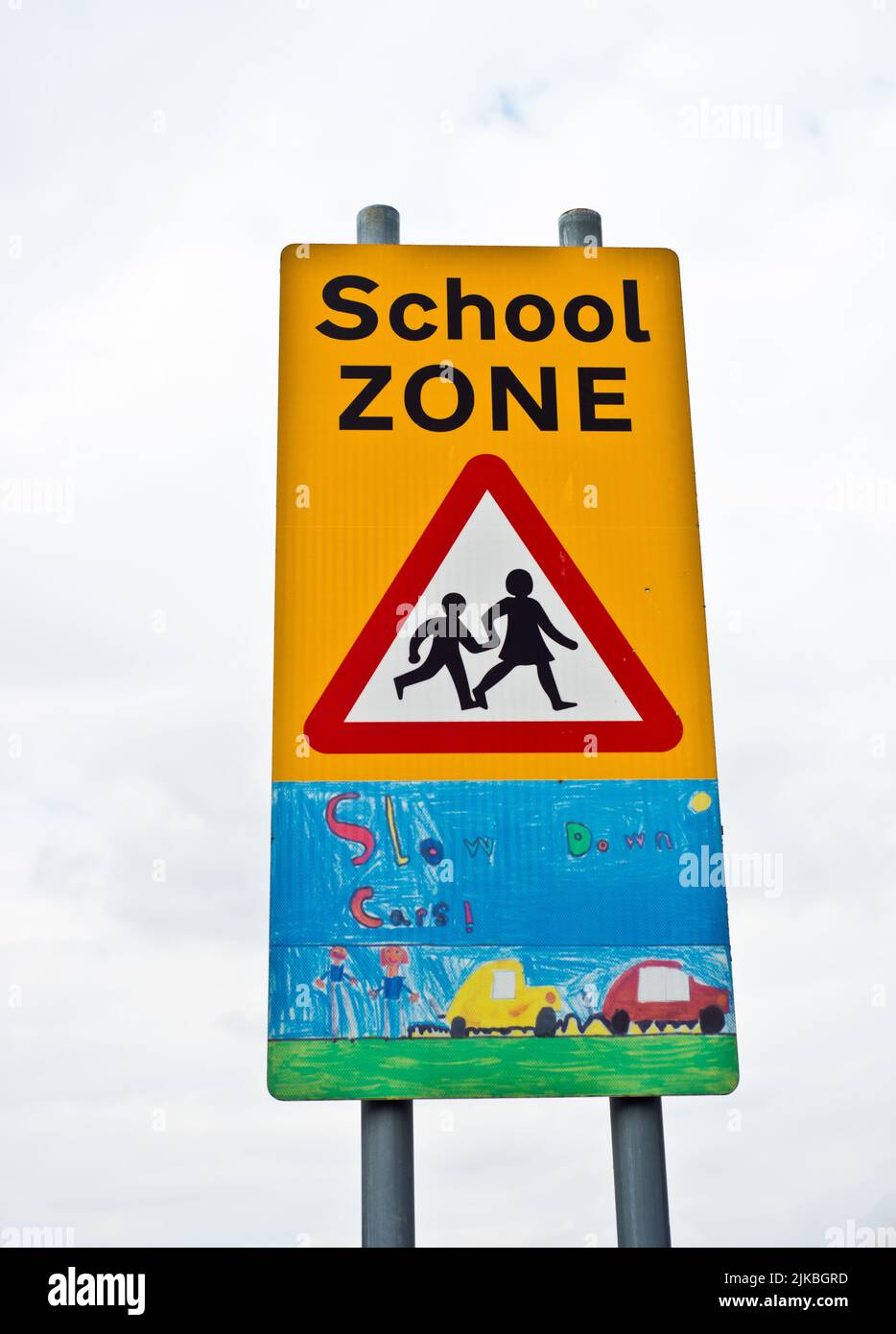 School zone sign hi-res stock photography and images - Alamy