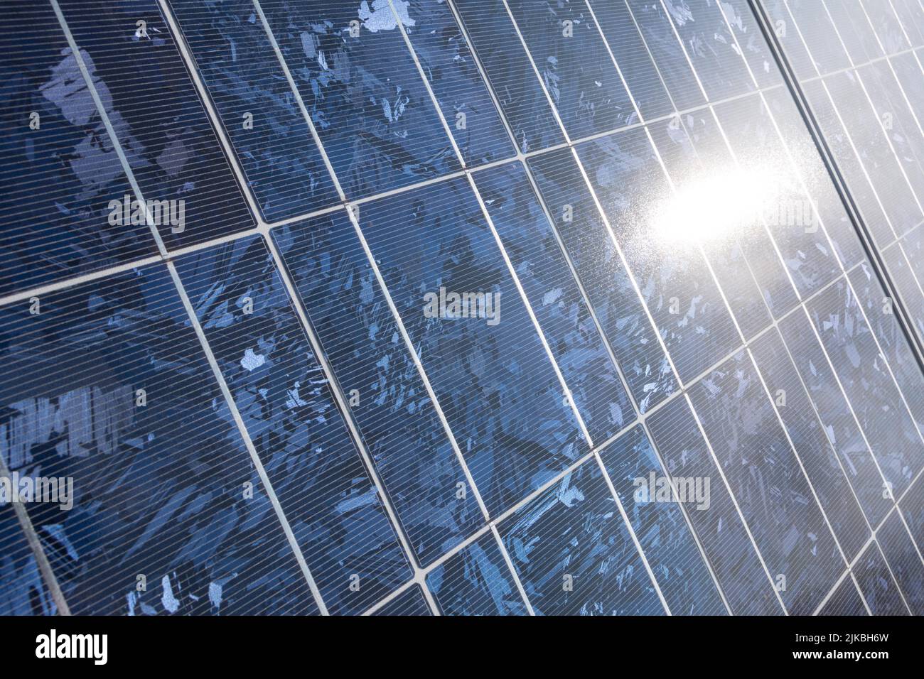 Solar cell panels hi-res stock photography and images - Alamy