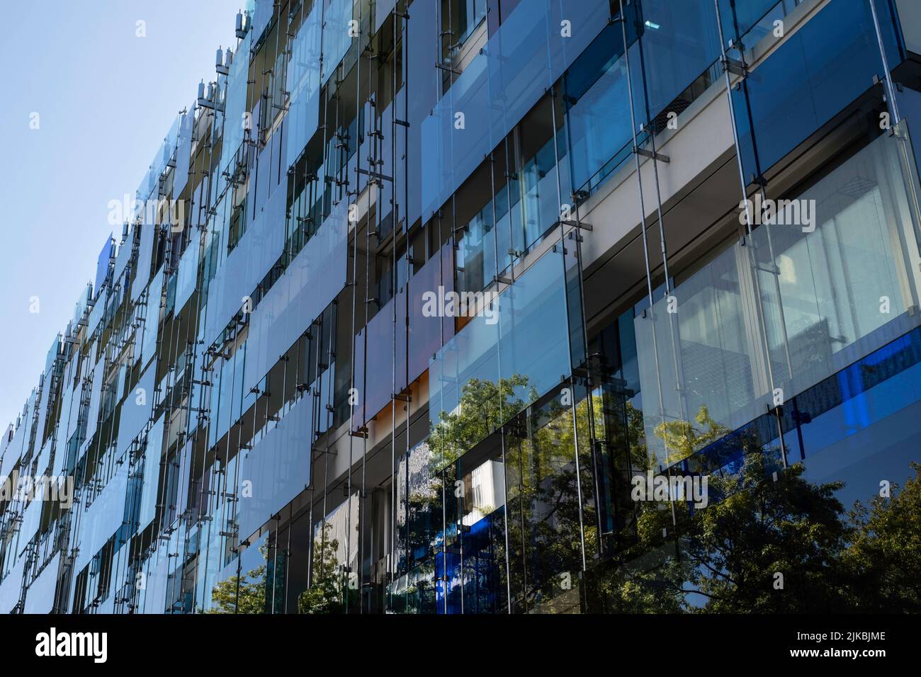 Complex outside mantle consisting of colored glasses, stacked on top of ...