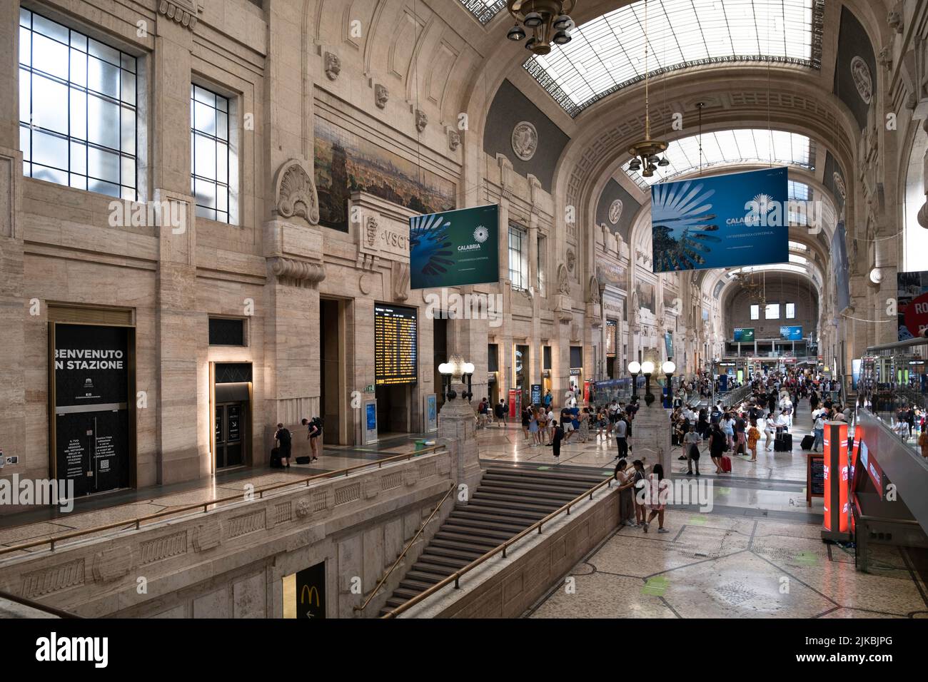 Arrival hall of the Milan central railway station or Milano Centrale ...