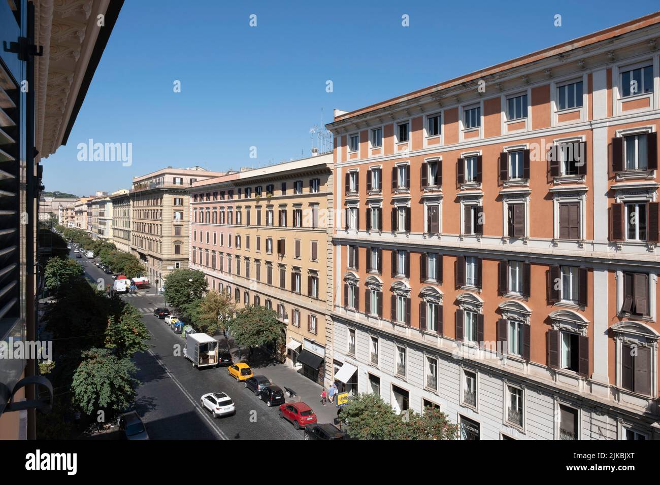 Residential building in rome hi-res stock photography and images - Alamy