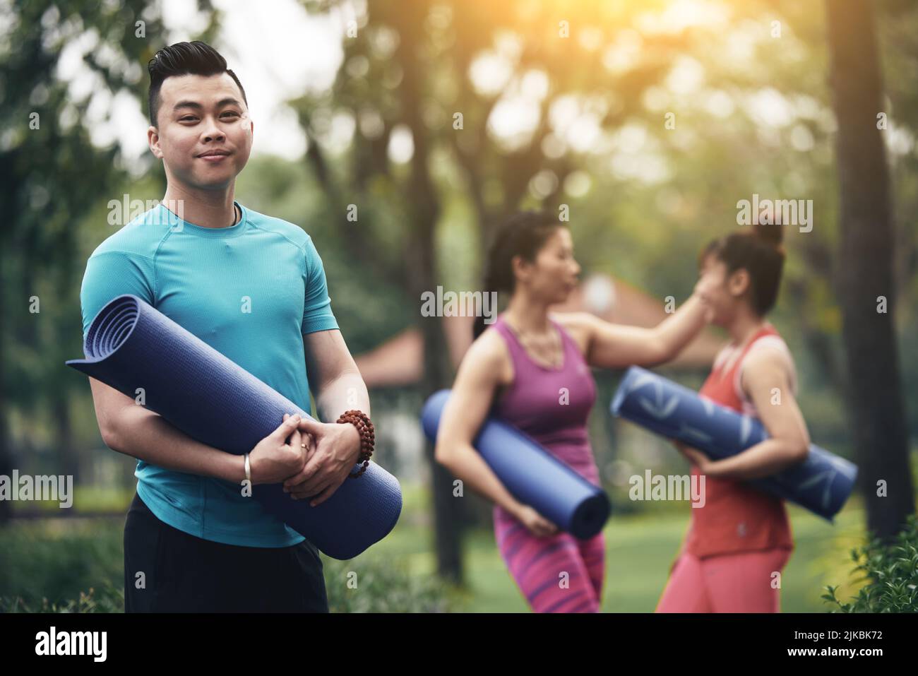 Vietnamese instructor hi-res stock photography and images - Alamy