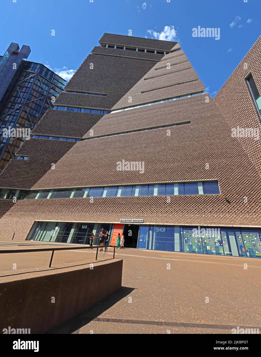 The Blavatnik Building, architects Herzog & de Meuron, Tate Modern ...