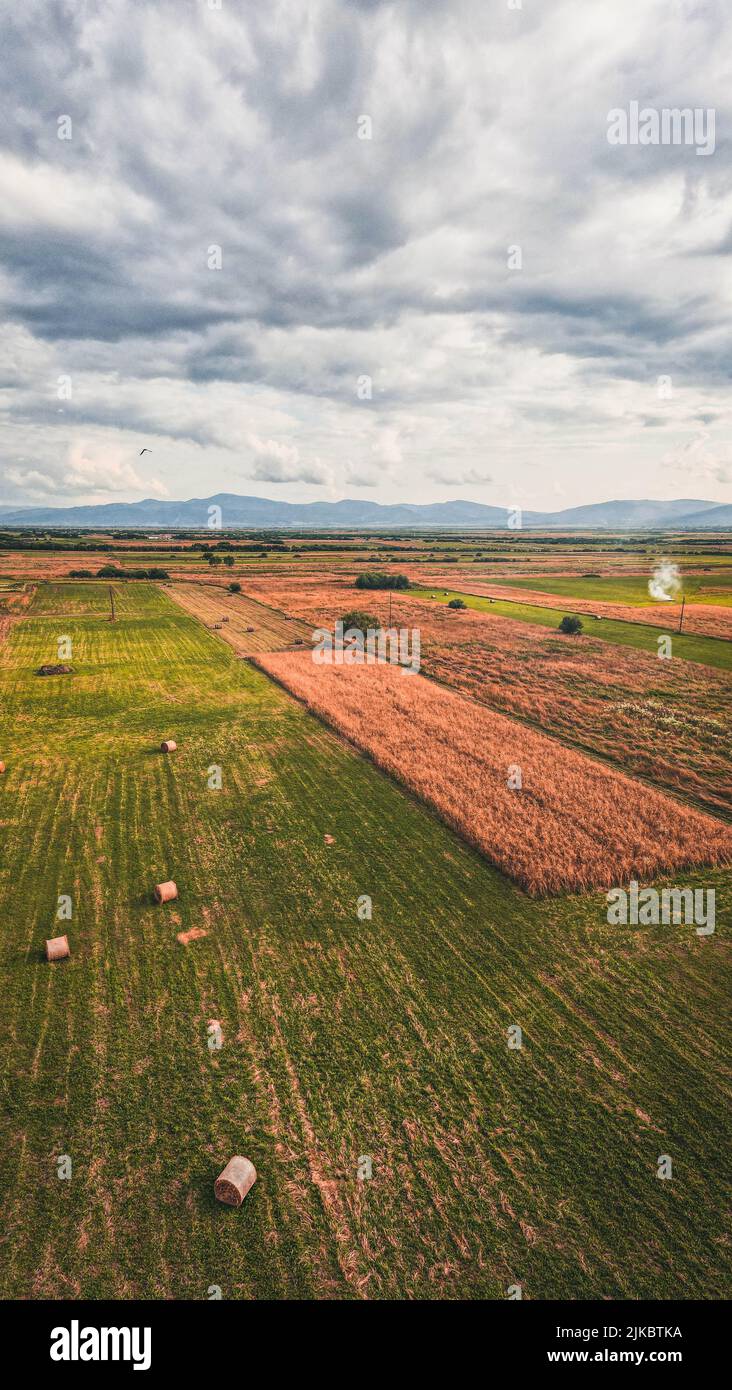 Vertical furrows hi-res stock photography and images - Alamy