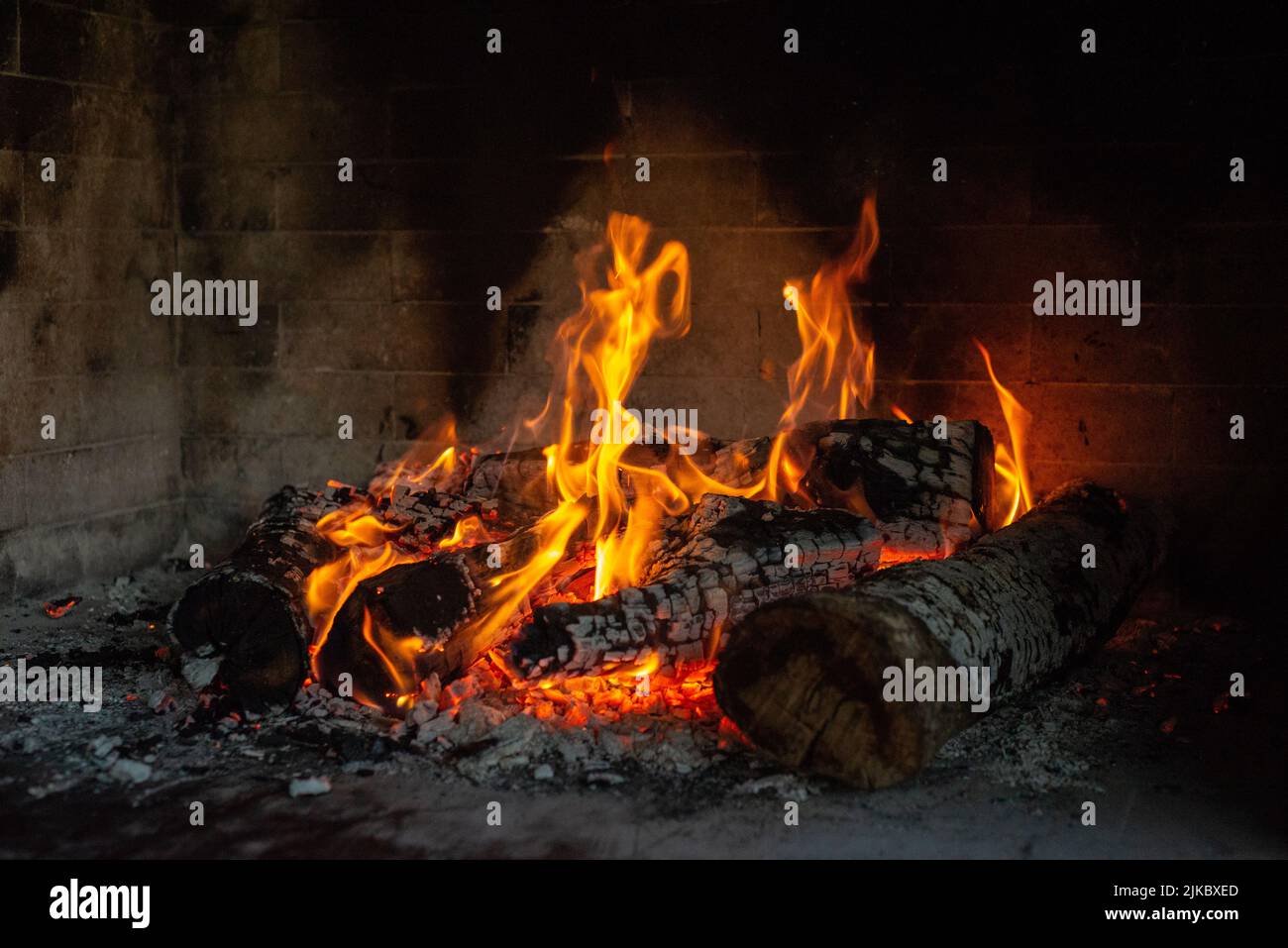 Domestic coal fire hi-res stock photography and images - Alamy