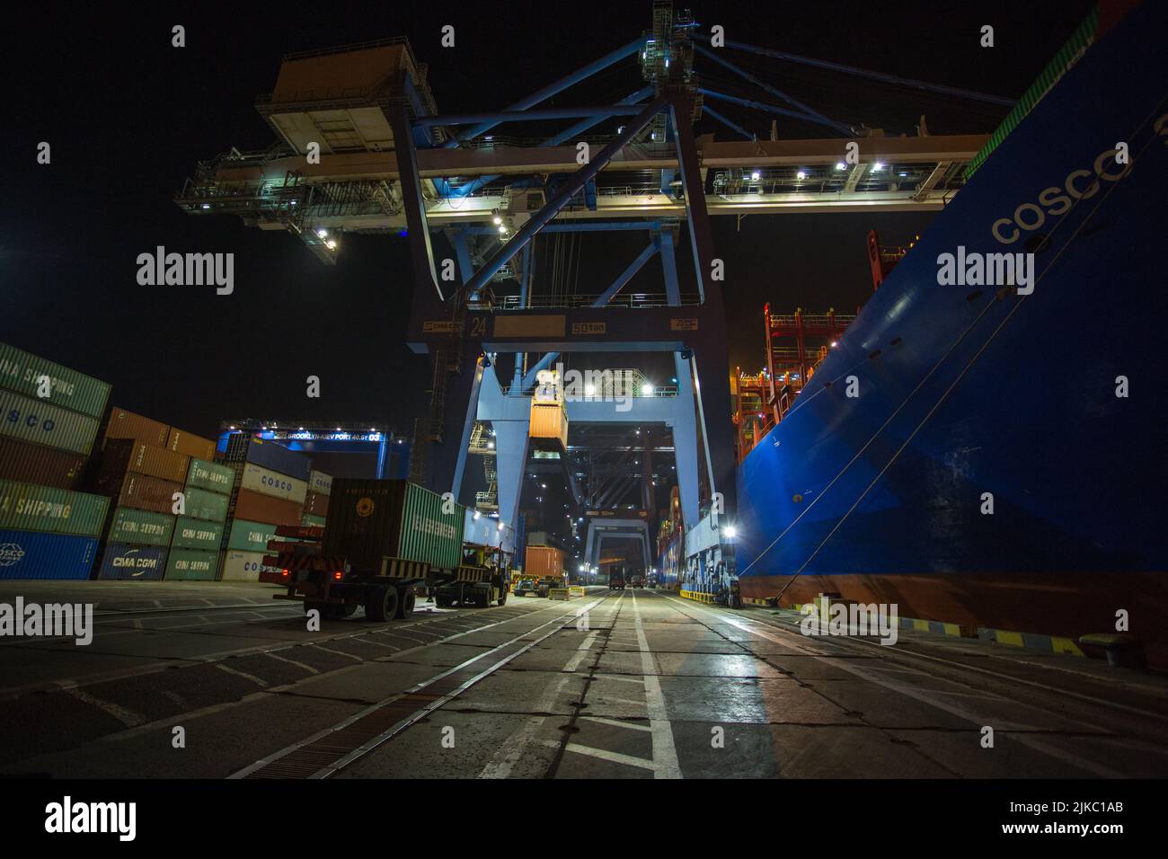 Odessa, Ukraine SIRCA 2018: Odessa sea port. Container ship COSCO in ...