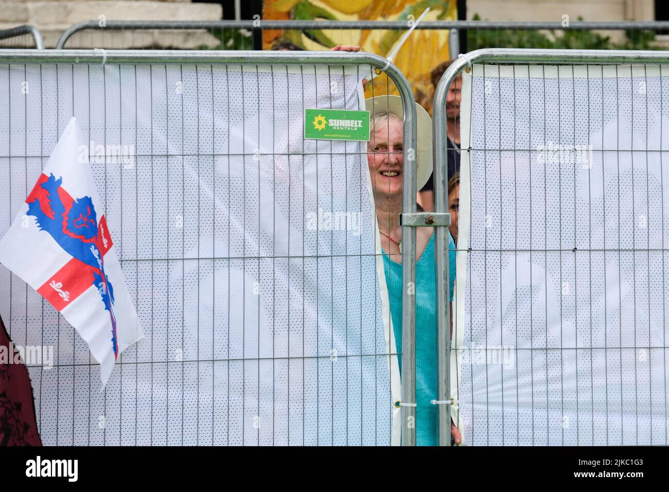 England female football team win hi-res stock photography and images ...