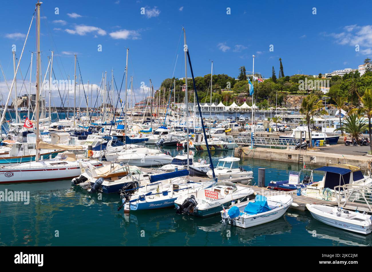 Harbour funchal madeira hi-res stock photography and images - Alamy