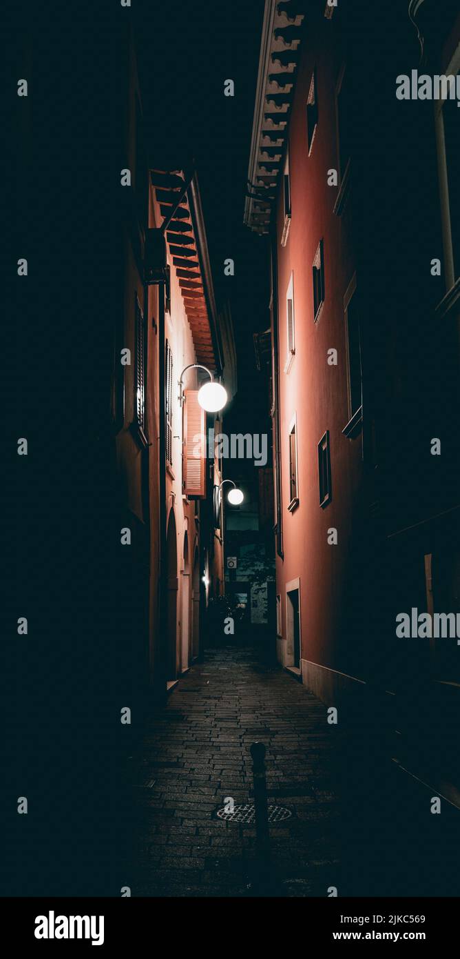 Facade buildings street view night hi-res stock photography and images ...