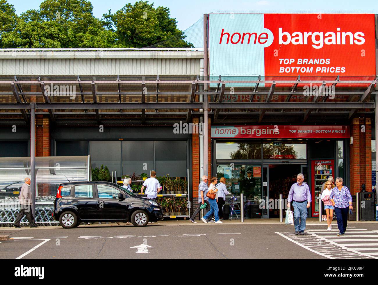 Lochee high street hi-res stock photography and images - Alamy