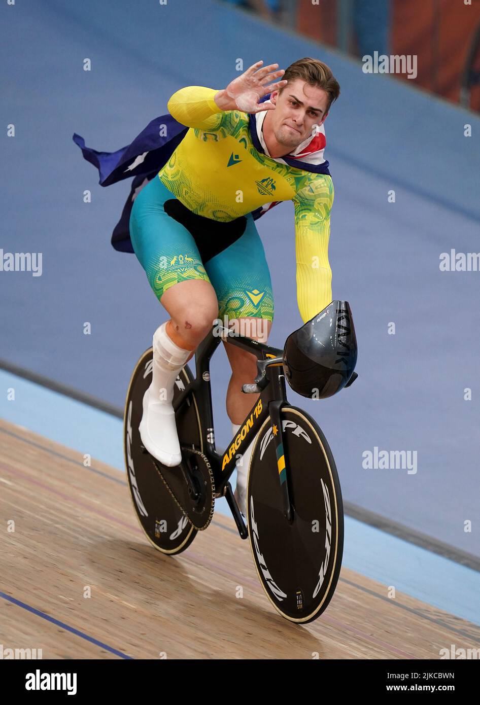 Australia's Matthew Glaetzer celebrates winning the Men's 1000m Time ...