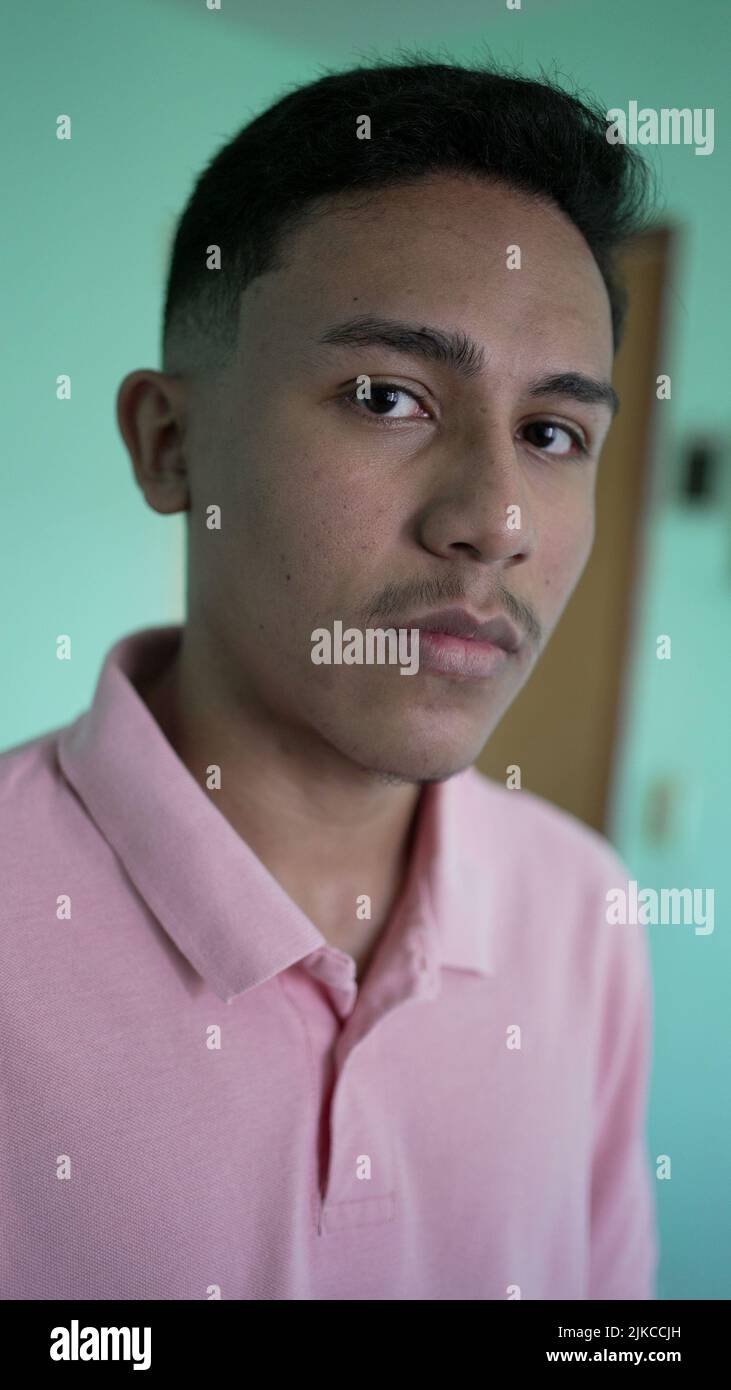 Normal looking male model hi-res stock photography and images - Alamy