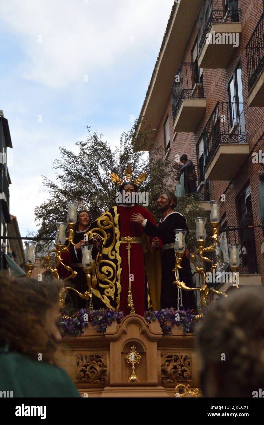 A vertical shot of a Jesus Christ and his disciples statue, Holy Week ...