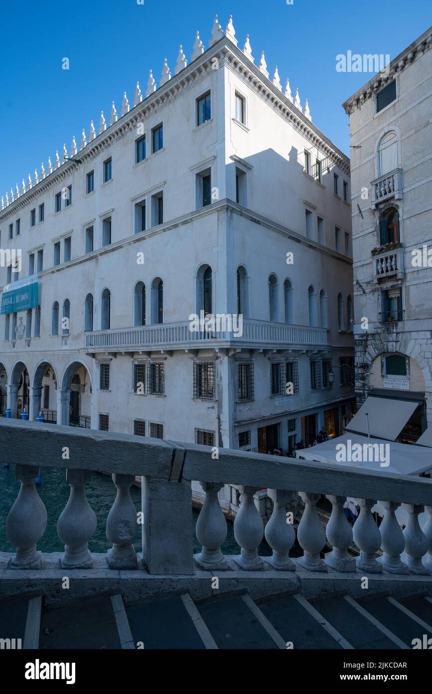 White building venice hi-res stock photography and images - Alamy