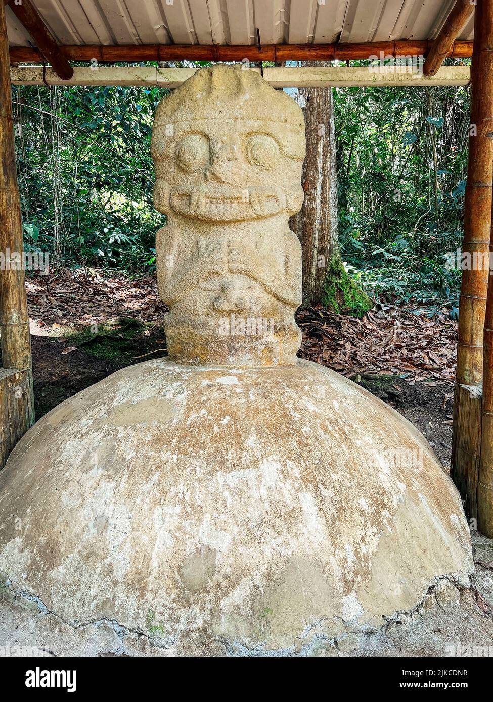 A sculpture in the San Agustin archaeological park Stock Photo - Alamy