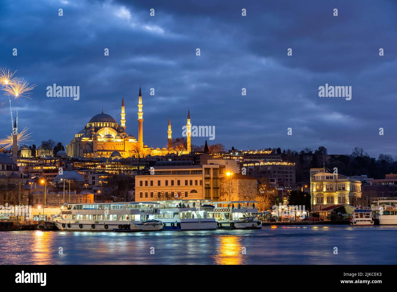 Beautiful Suleymaniye Mosque in Istanbul at night with lights and a ...