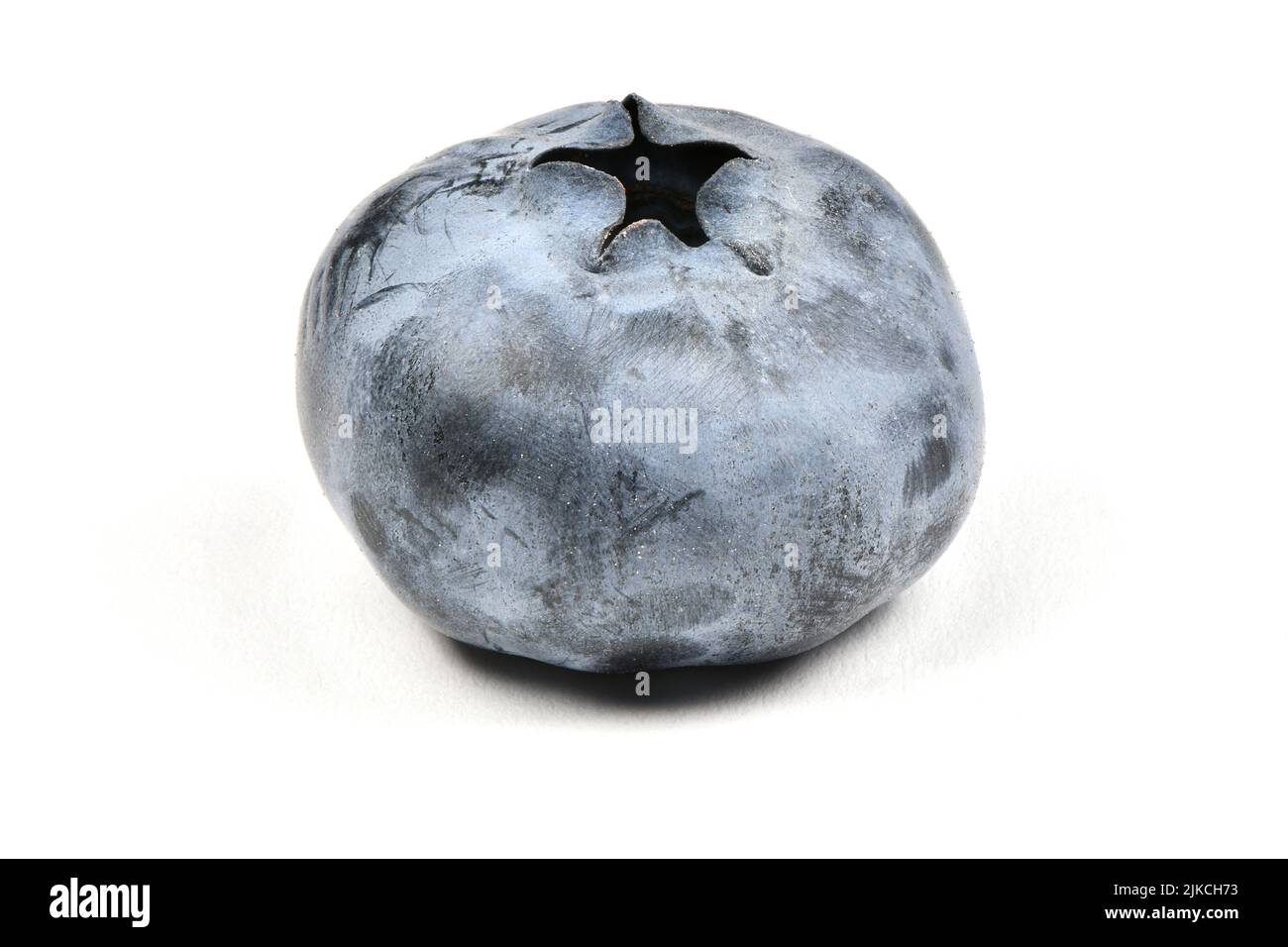 Blueberries ripe and tasty. Isolated on white background. High ...