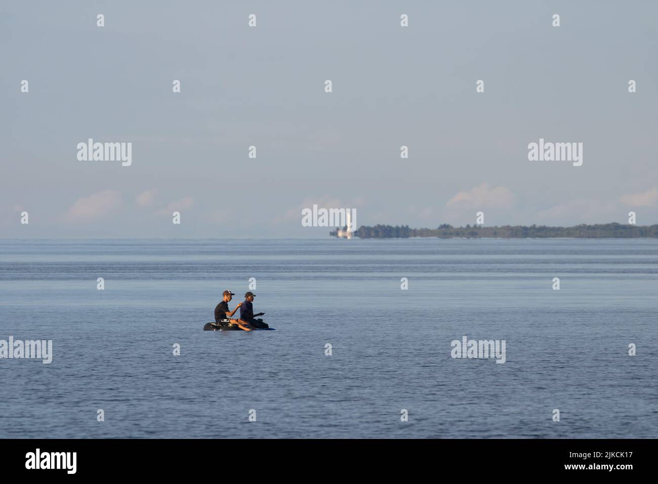 Two poor men hi-res stock photography and images - Alamy