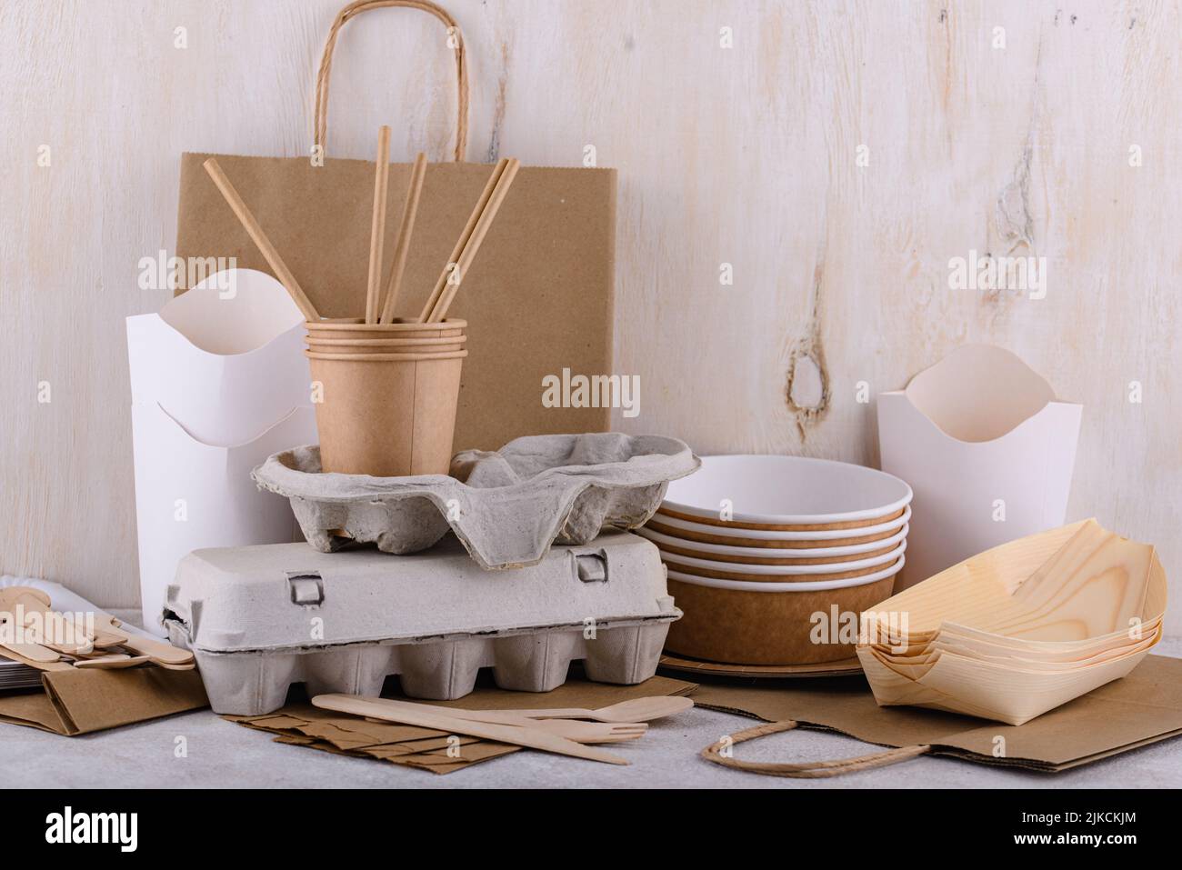 Reusable eco friendly sustainable food packaging Stock Photo - Alamy